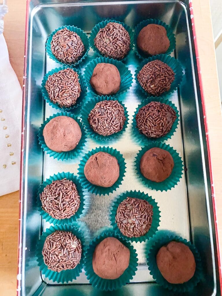 Troufakia - Low FODMAP Chocolate Walnut Truffles - FODMAP Everyday