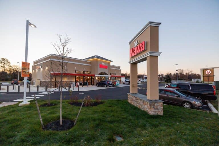 6 Gas Station Chains With Food So Good It's Worth Driving Out Of Your ...