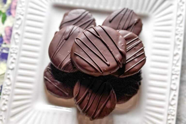 Low FODMAP Chocolate Thin Mint Cookies - Girl Scout Copycat - FODMAP ...