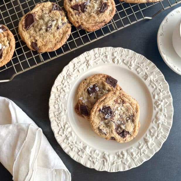 Low FODMAP Tahini Chocolate Chunk Cookies - FODMAP Everyday