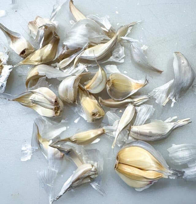 Low FODMAP Acidified Garlic-Infused Oil - FODMAP Everyday