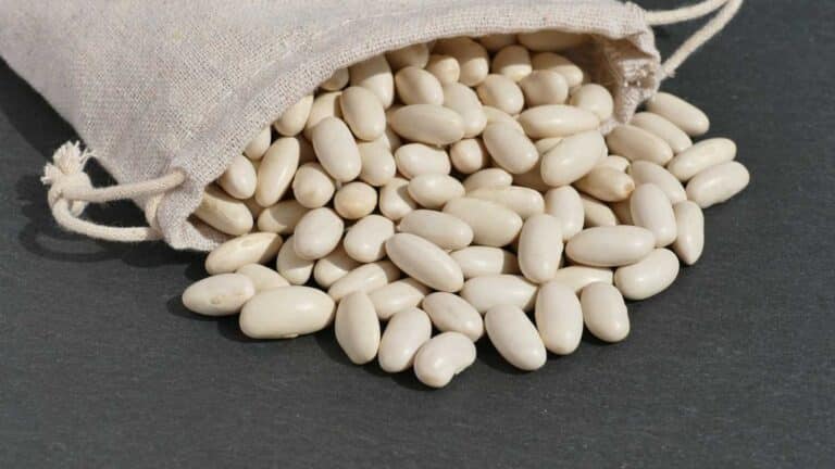 14 Foods That Last Forever and Should Be in Every Prepper’s Pantry ...
