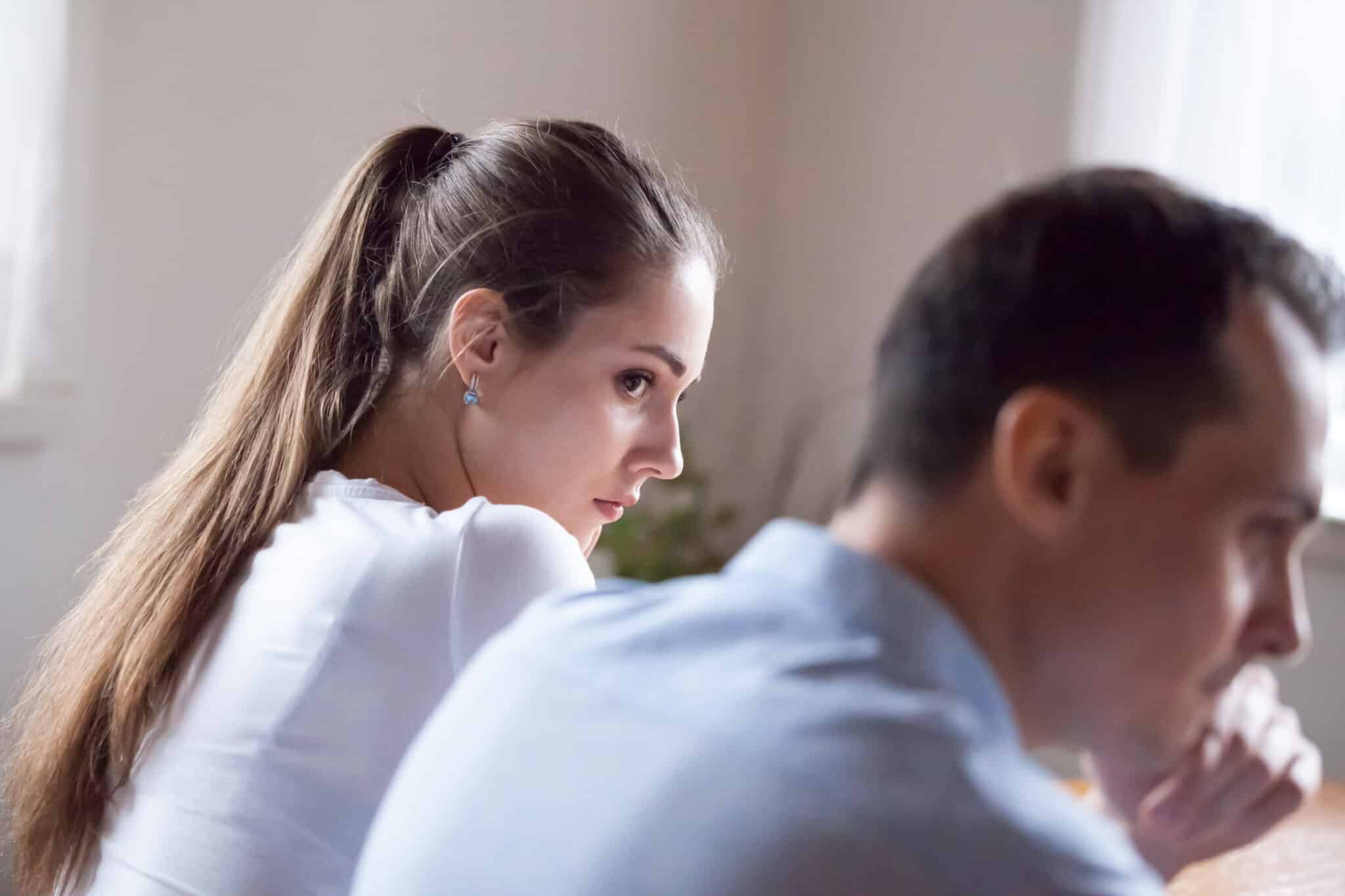 14 moves narcissists use to inflict emotional pain - FODMAP Everyday