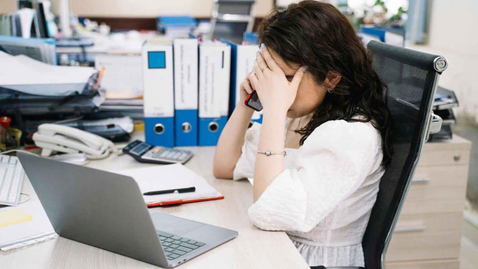 Why Gen Z workers are being fired at alarming rates: The behaviors ...