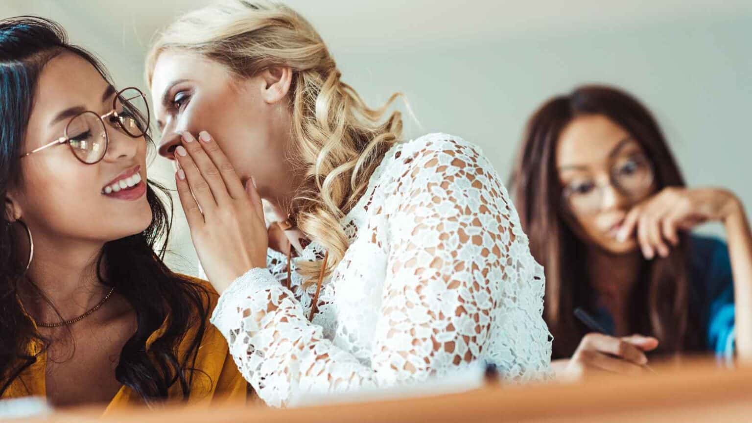 15 traits that reveal narcissistic behavior in women - FODMAP Everyday