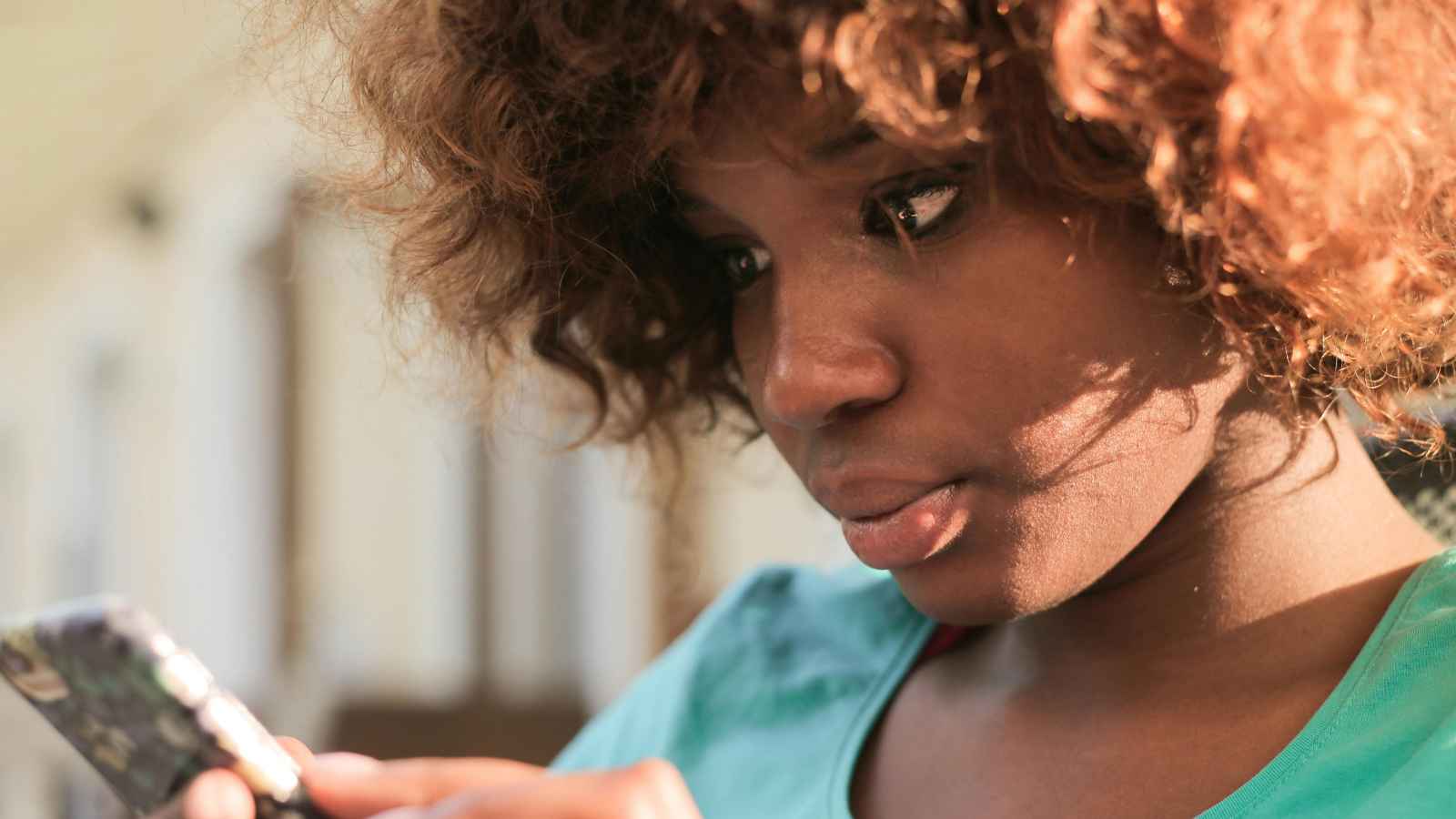 12 reasons behind the outrage over the Gen Z stare - FODMAP Everyday