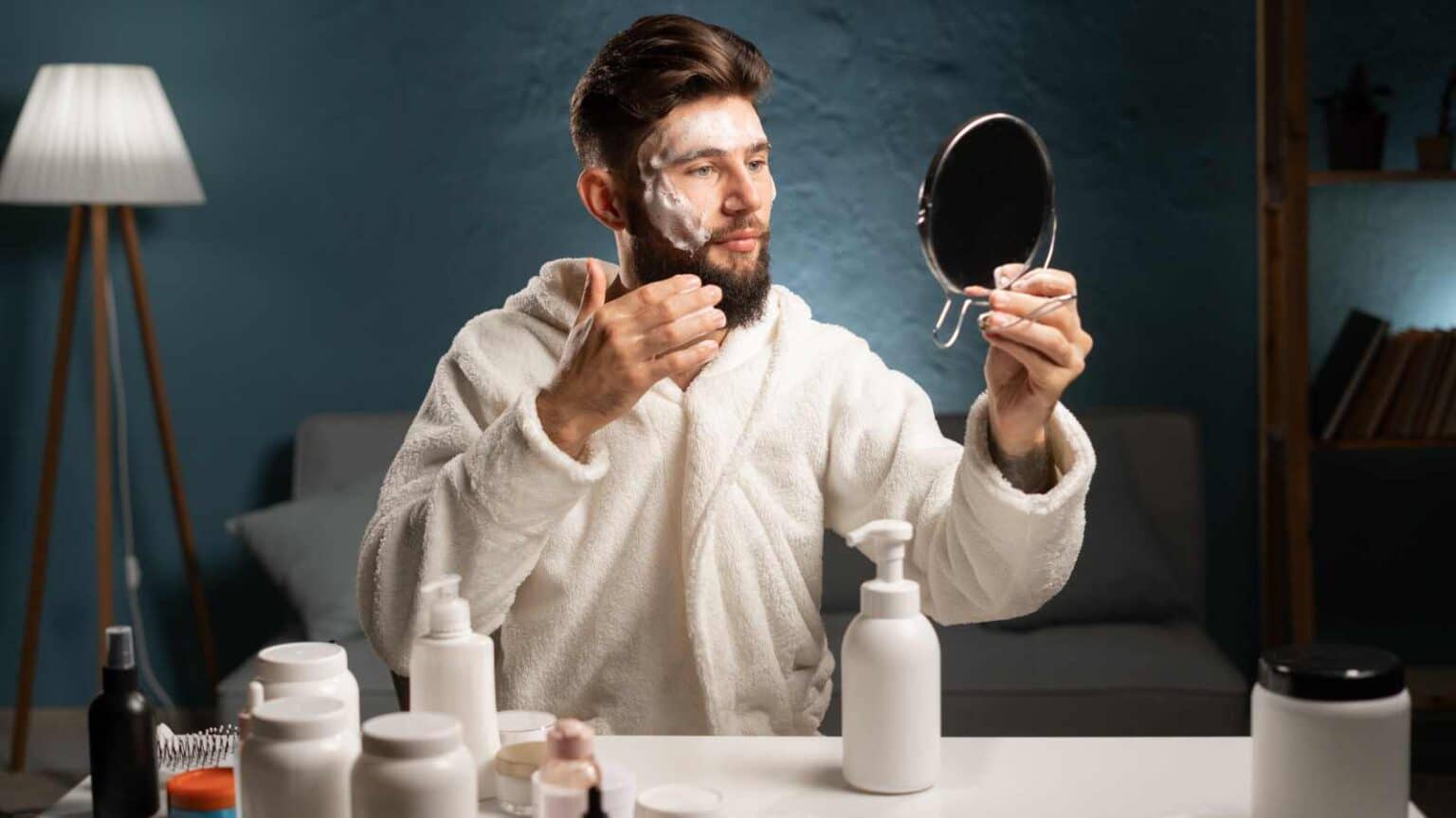 11 things women notice first about a man (and what they really mean ...
