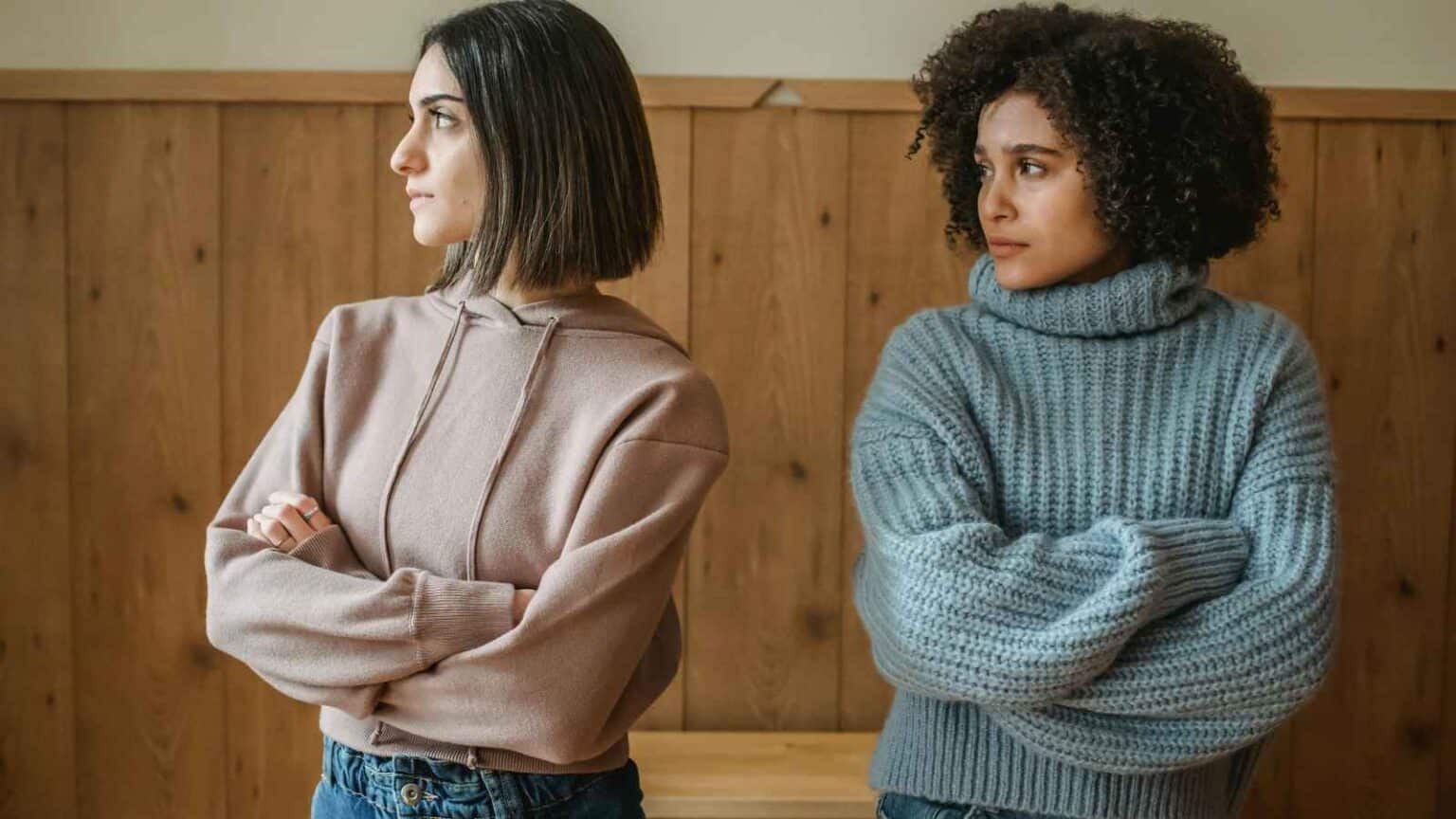 13 painful but necessary signs it’s time to walk away from a friend ...