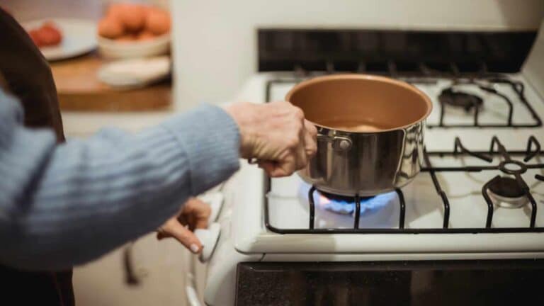 An Italian chef reveals the common mistakes everyone makes when cooking ...
