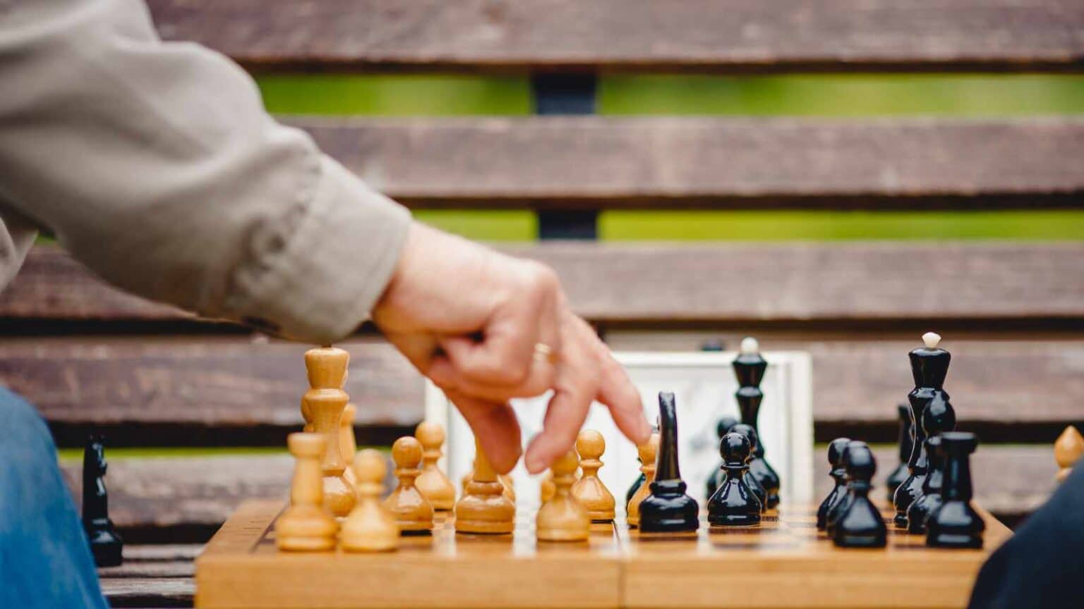 12 meaningful hobbies that give retirees purpose and joy - FODMAP Everyday