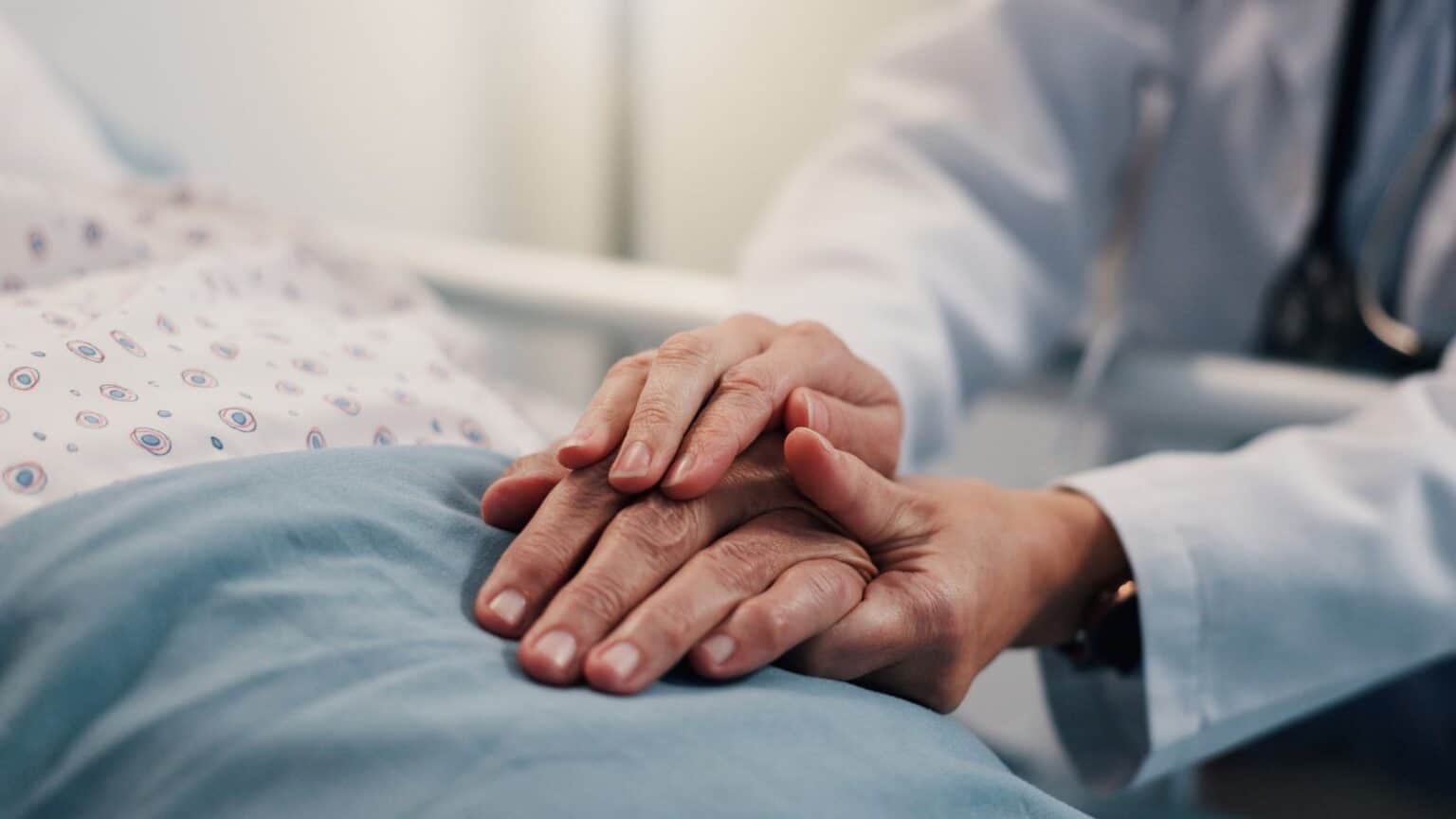 11 changes the body experiences right before death - FODMAP Everyday