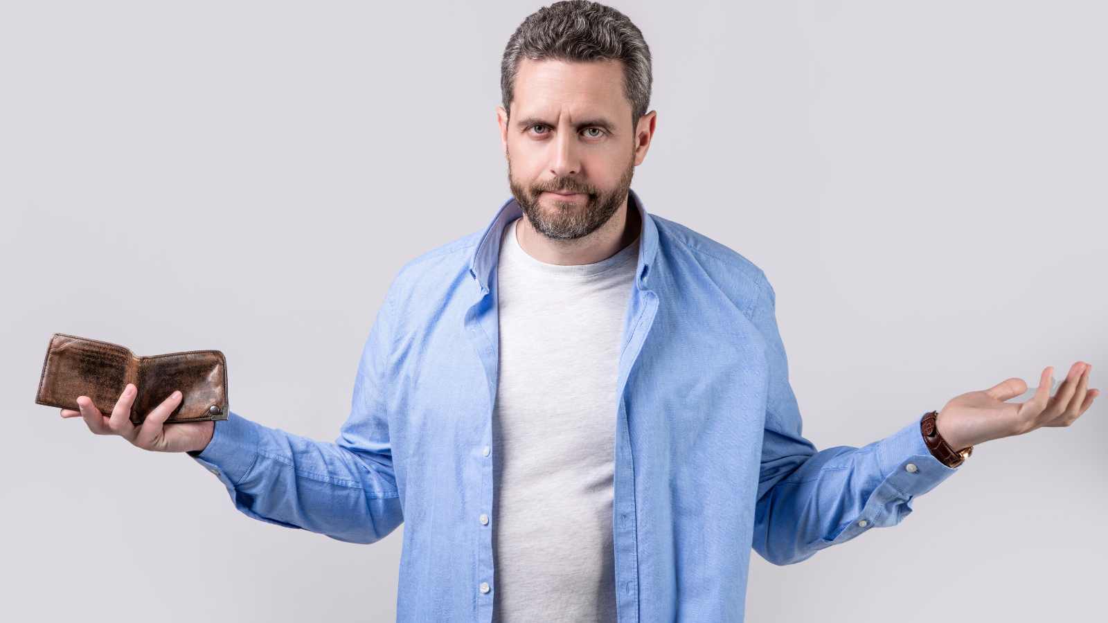 12 habits that make men look cheap and broke - FODMAP Everyday